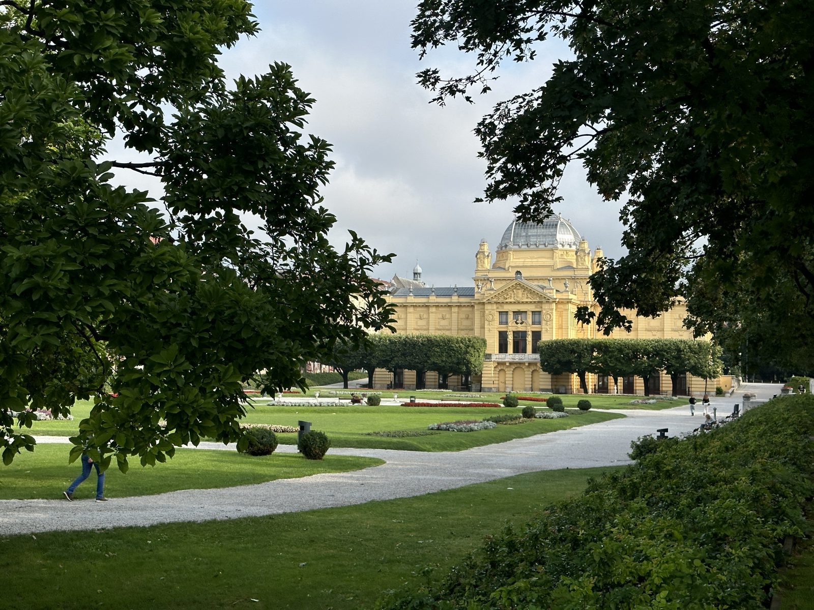 The Zagreb Rerun - Mark and Jean travel to... - Mark Miller